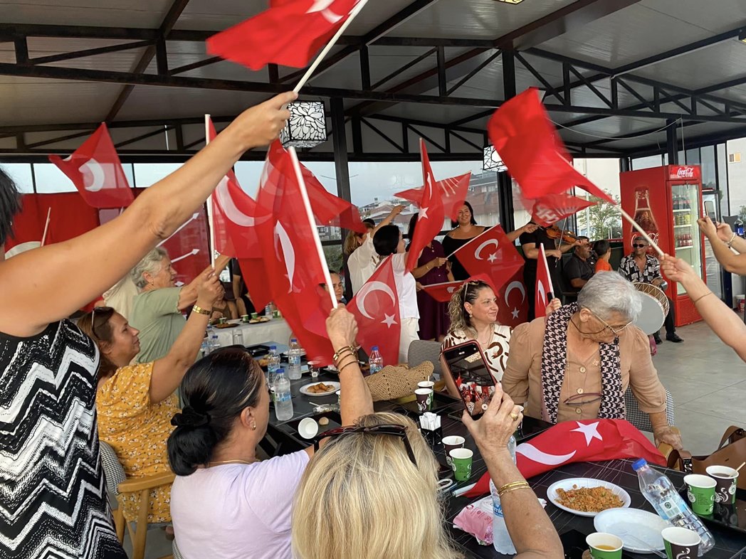 Lapseki, Çardak ve Umurbey’li CHP’li Kadınlar Etkinlikte Buluştu ...